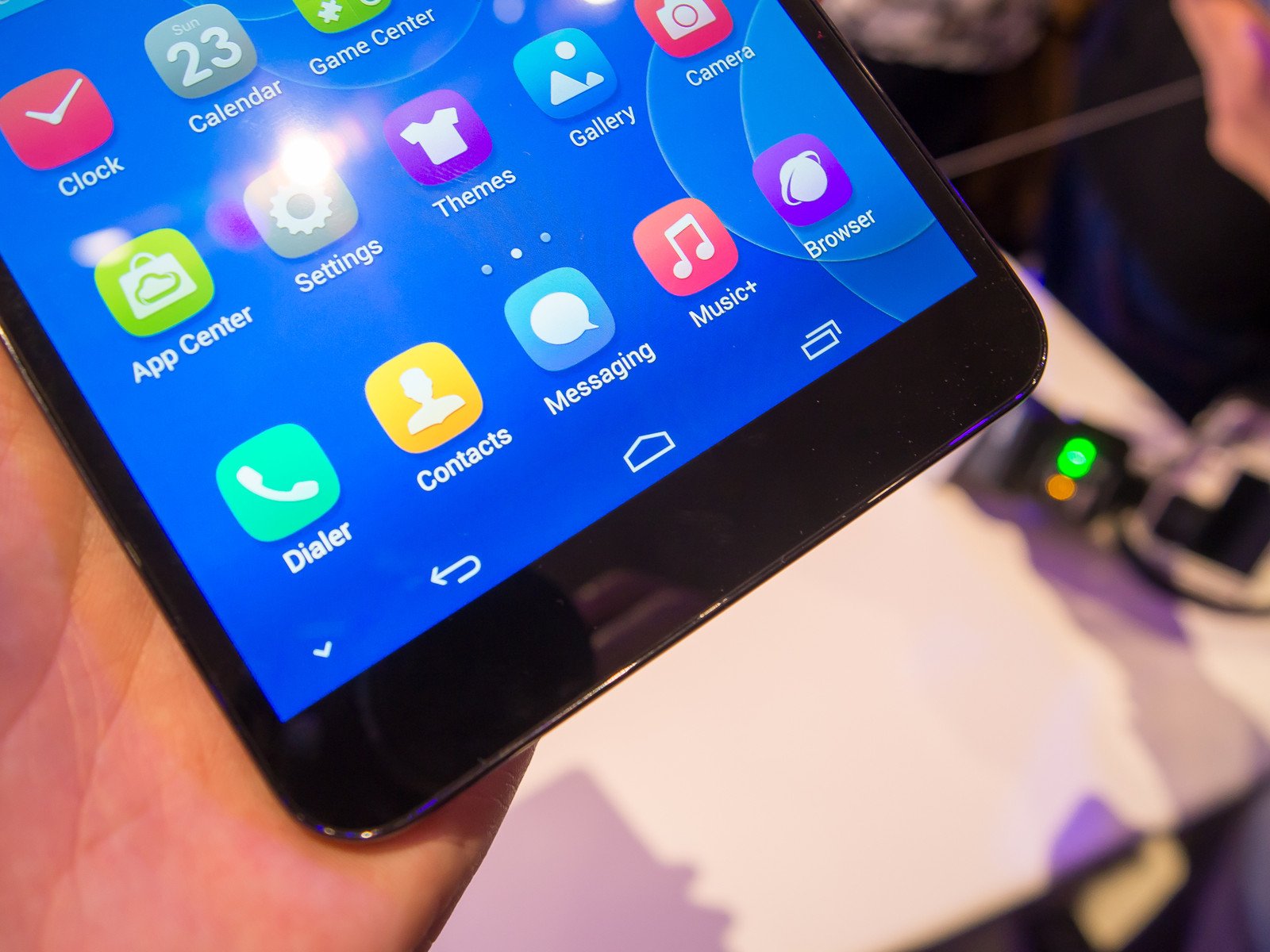 One-Handed Mode, il modulo Xposed per usare dispositivi di grandi ...