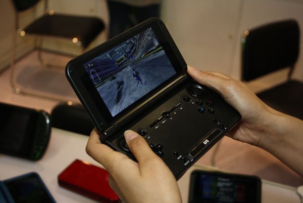 GPD XD: dalla Cina arriva il simil Nintendo DS ma con Android