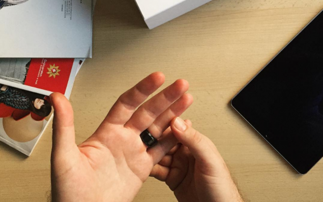 HB Ring è l'anello smart che ricrea la frequenza cardiaca di un vostro caro