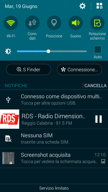 L'app Radio Italia FM permette di ascoltare le radio italiane in streaming con ricerca per ...