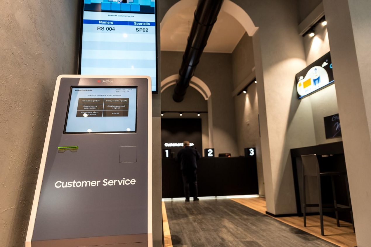 Samsung inaugura a Roma il nuovo Customer Service di via Merulana