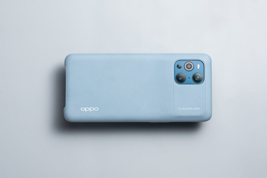 OPPO svela il primo case per smartphone con tecnologia UWB