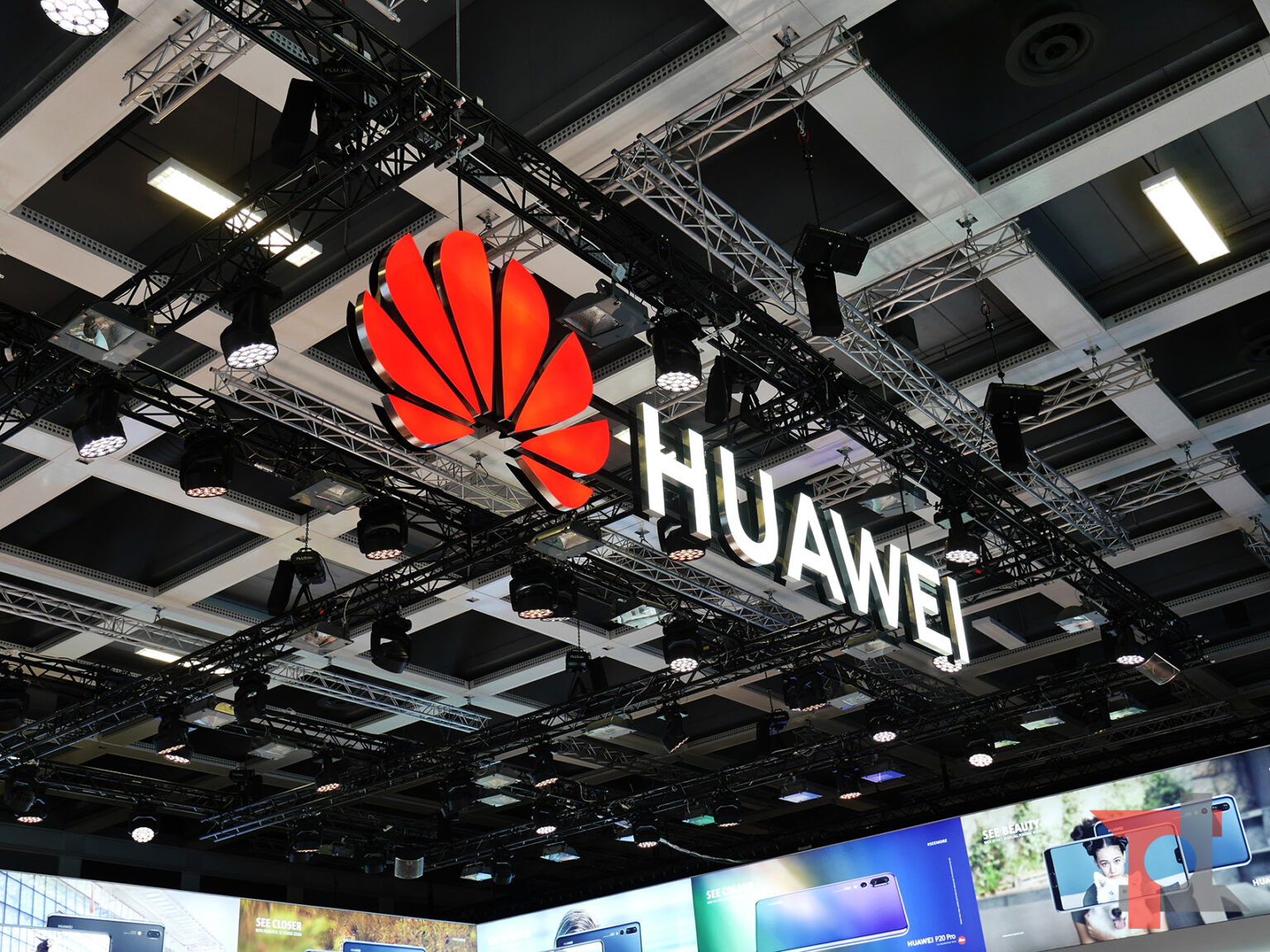 Huawei: smartphone, tablet, assistenza e offerte - TuttoAndroid