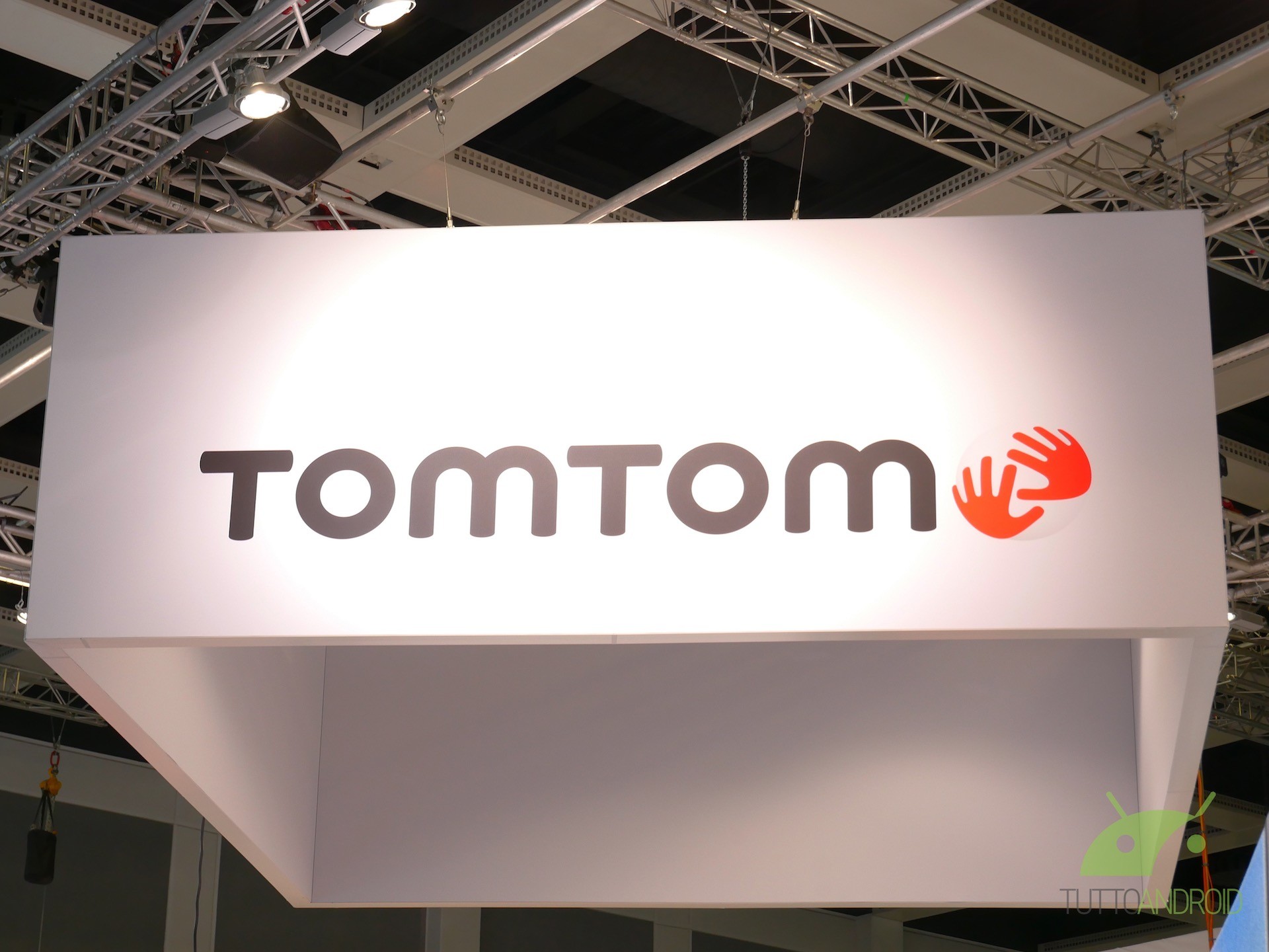 Huawei raggiunge un accordo con TomTom per usare le sue mappe