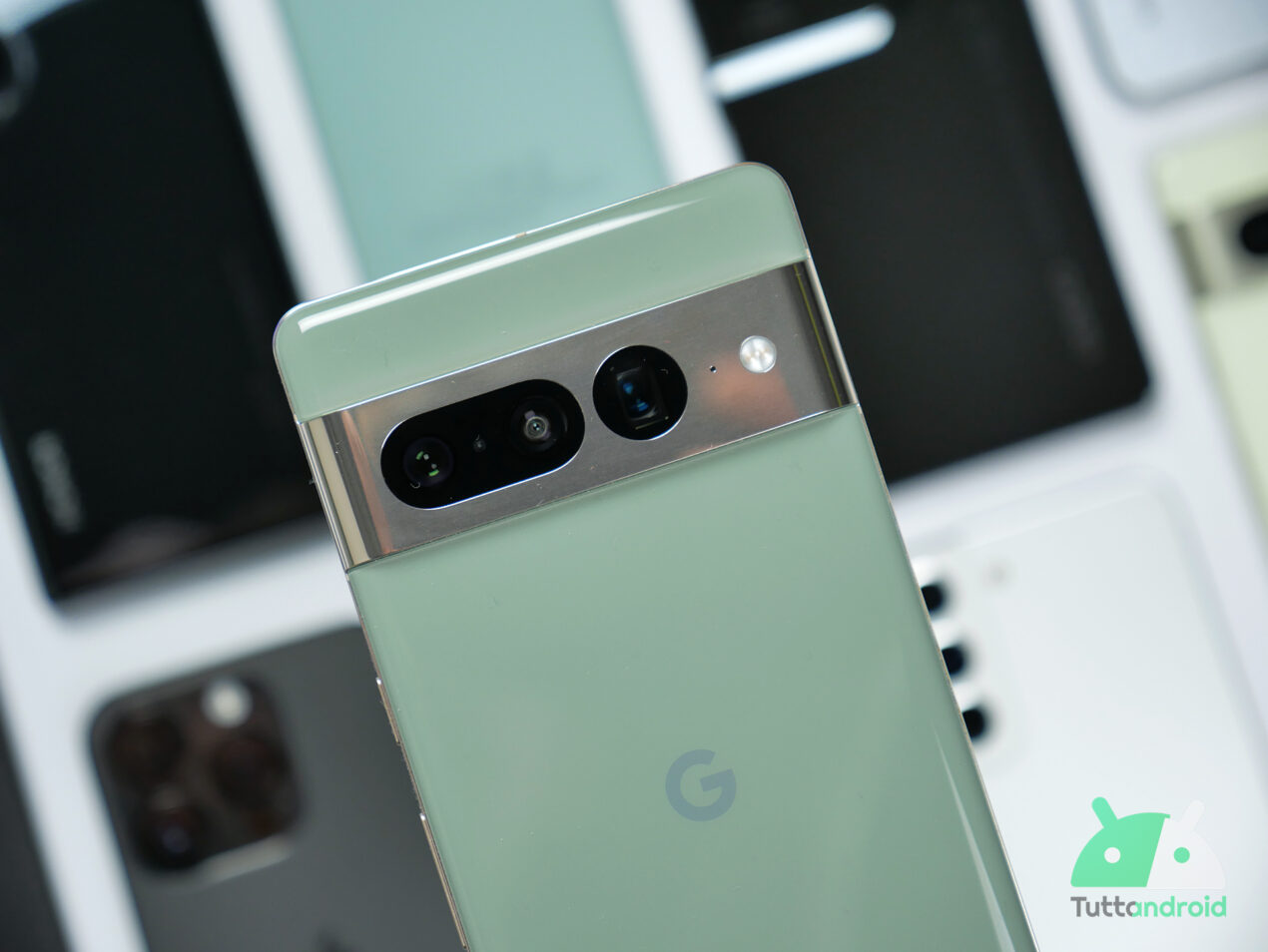 Google Pixel 7 potrebbe supportare l'ultimo standard 5G con Android 14