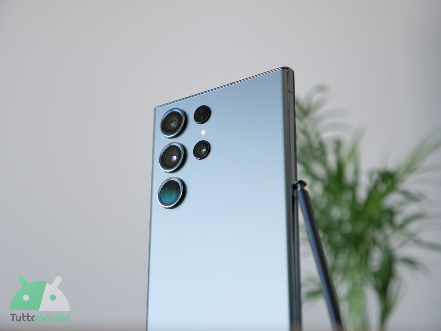 Samsung Galaxy S24 Ultra: prezzo, caratteristiche, uscita e notizie in ...