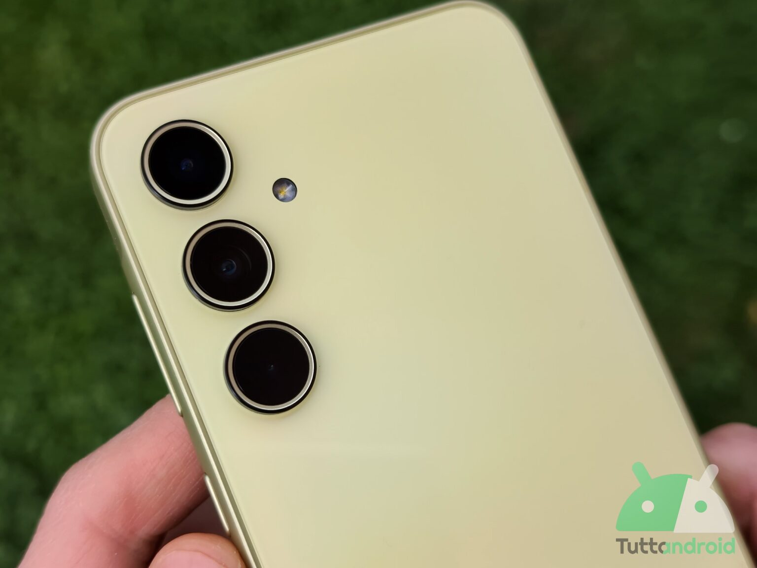 Recensione Samsung Galaxy A35: salto di qualità dallo scorso anno, ma ...