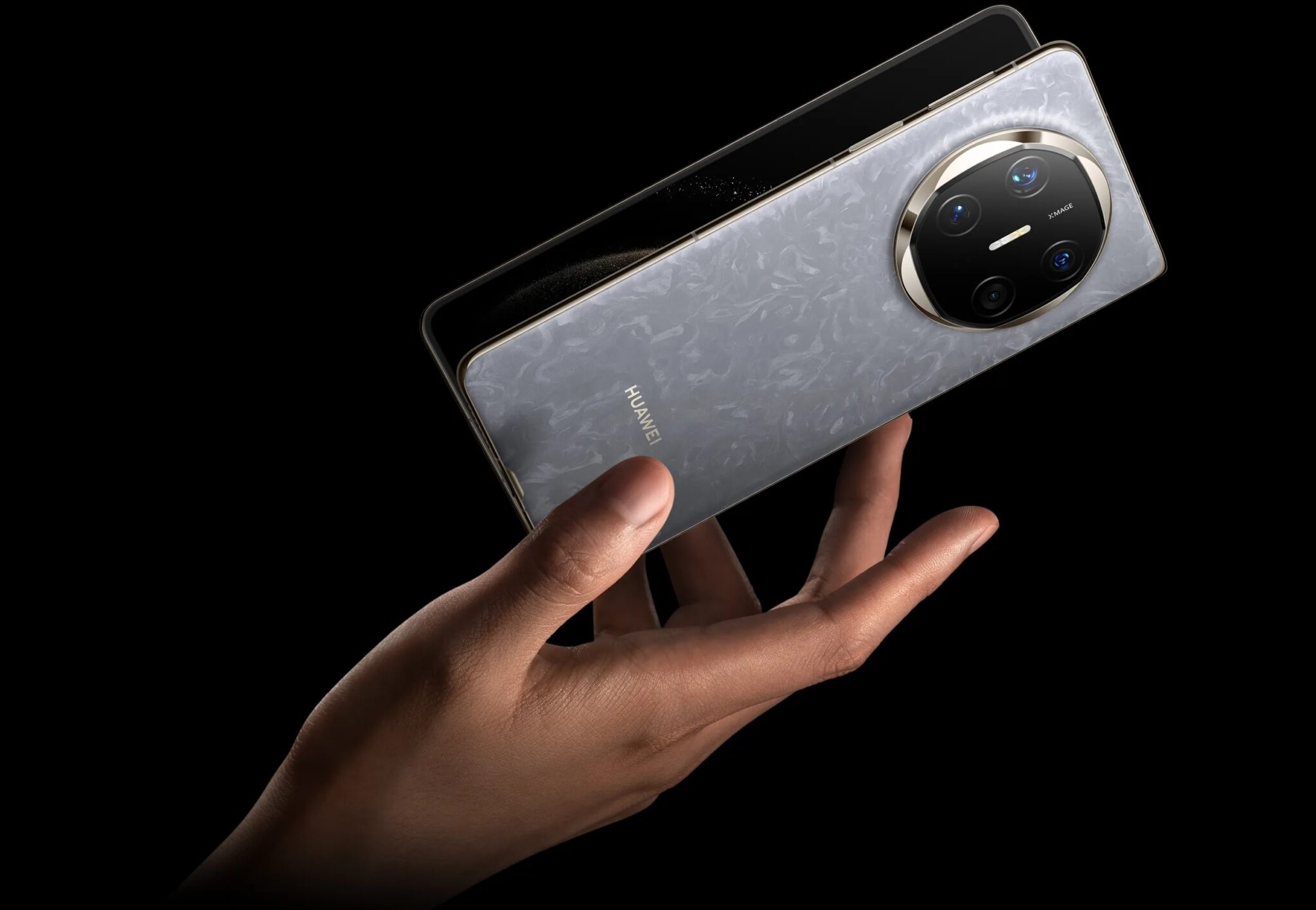 La gamma Huawei è in mostra al MWC 2025 tra nuovi smartphone ...