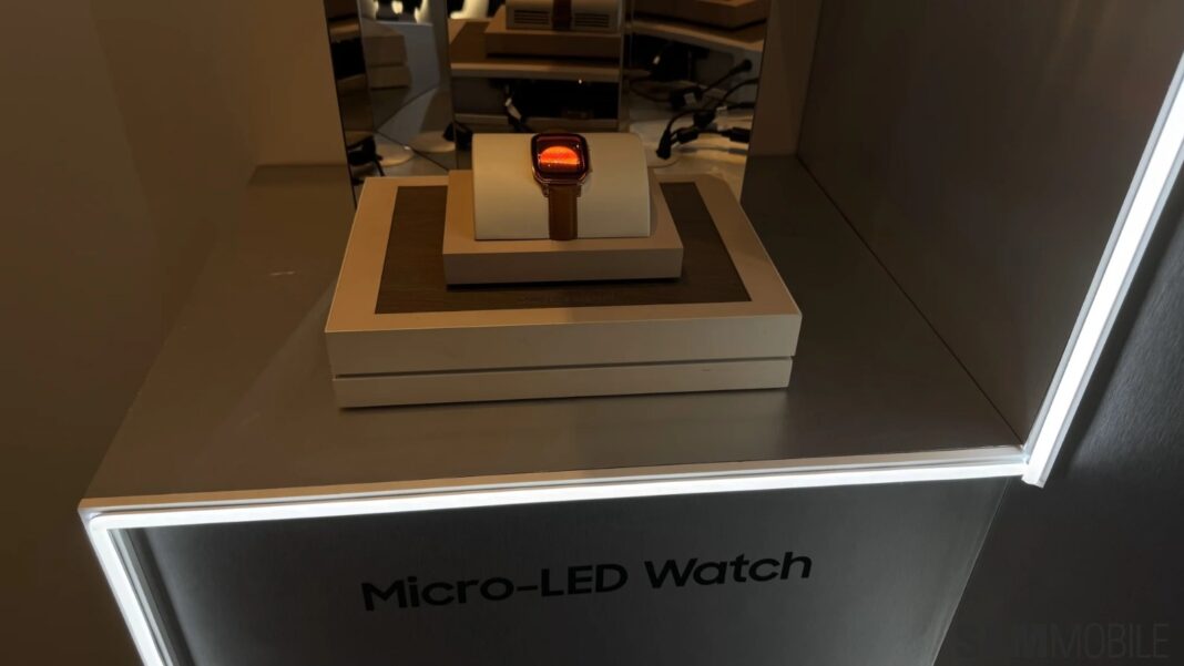 Samsung mostra il primo display MicroLED al mondo per smartwatch