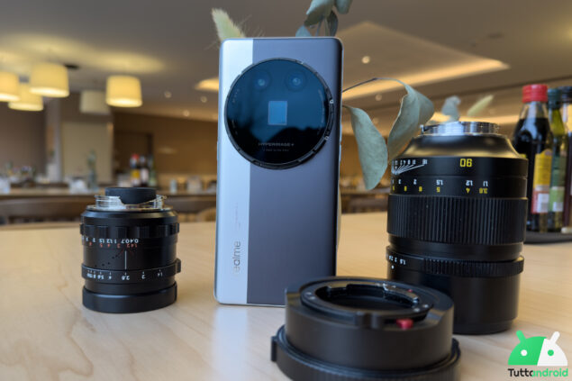 Realme Ultra: l'ibrido smartphone/reflex protagonista a MWC